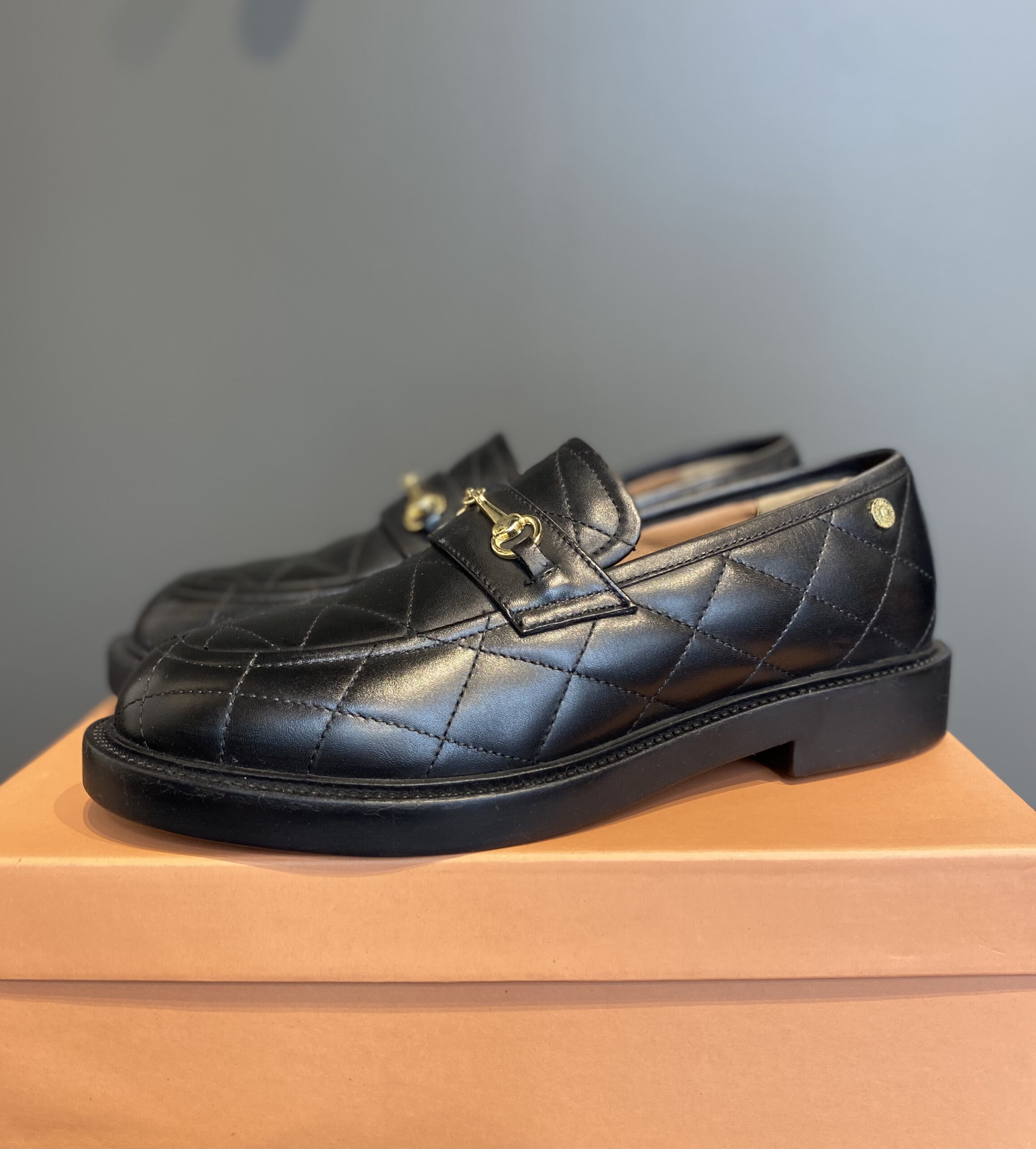 EMBRACE QUILTED SHOE – Noor By M